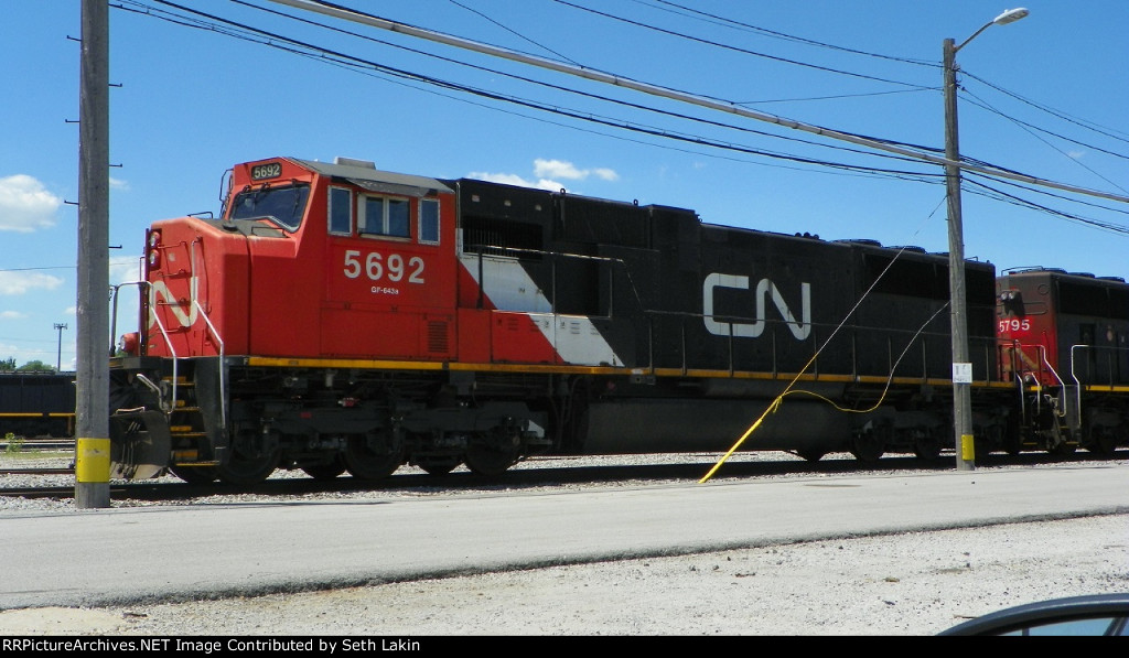 CN 5692